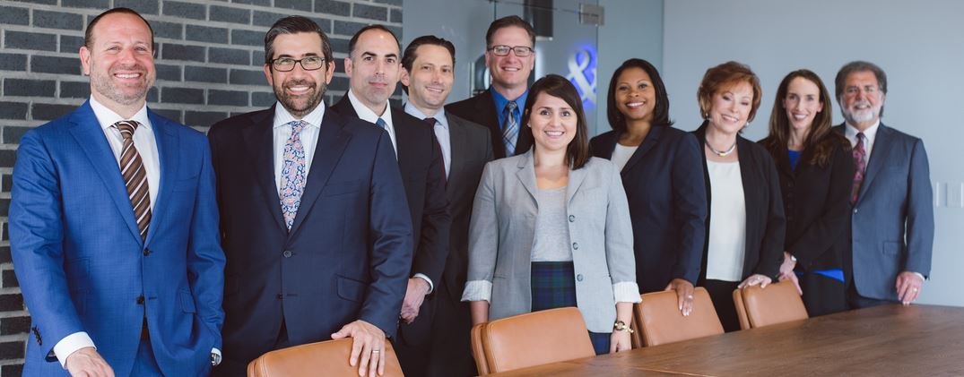 Older Lundy & Alvarez - LawListings